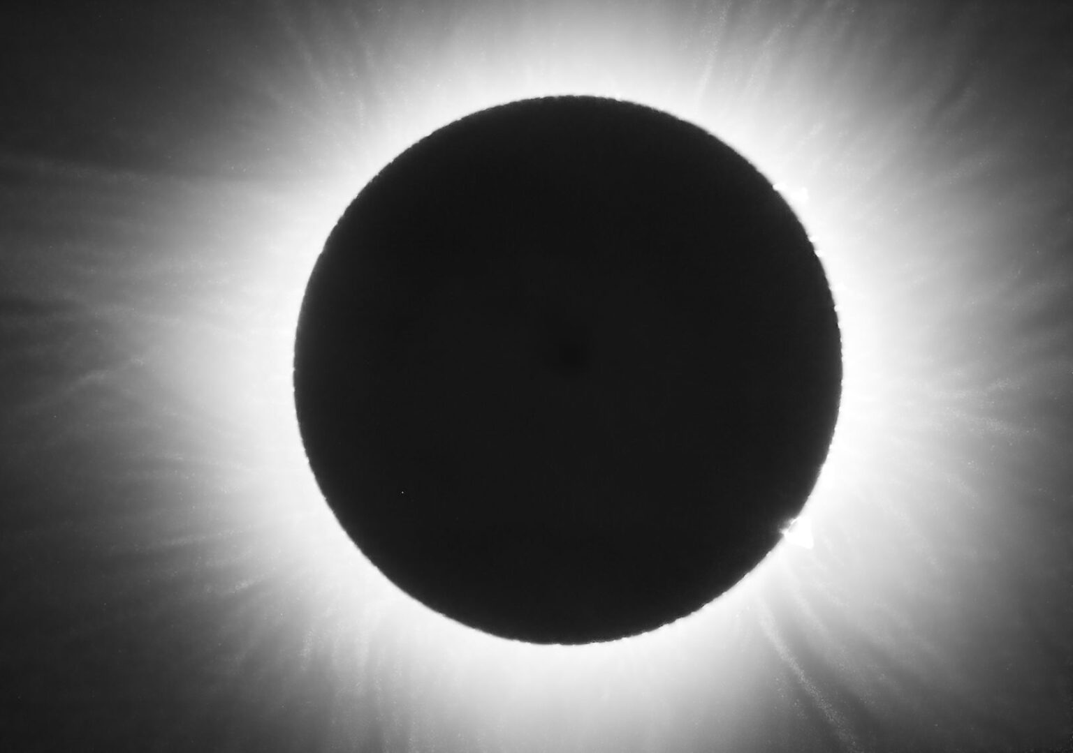 Solar corona – Eclipse 2024
